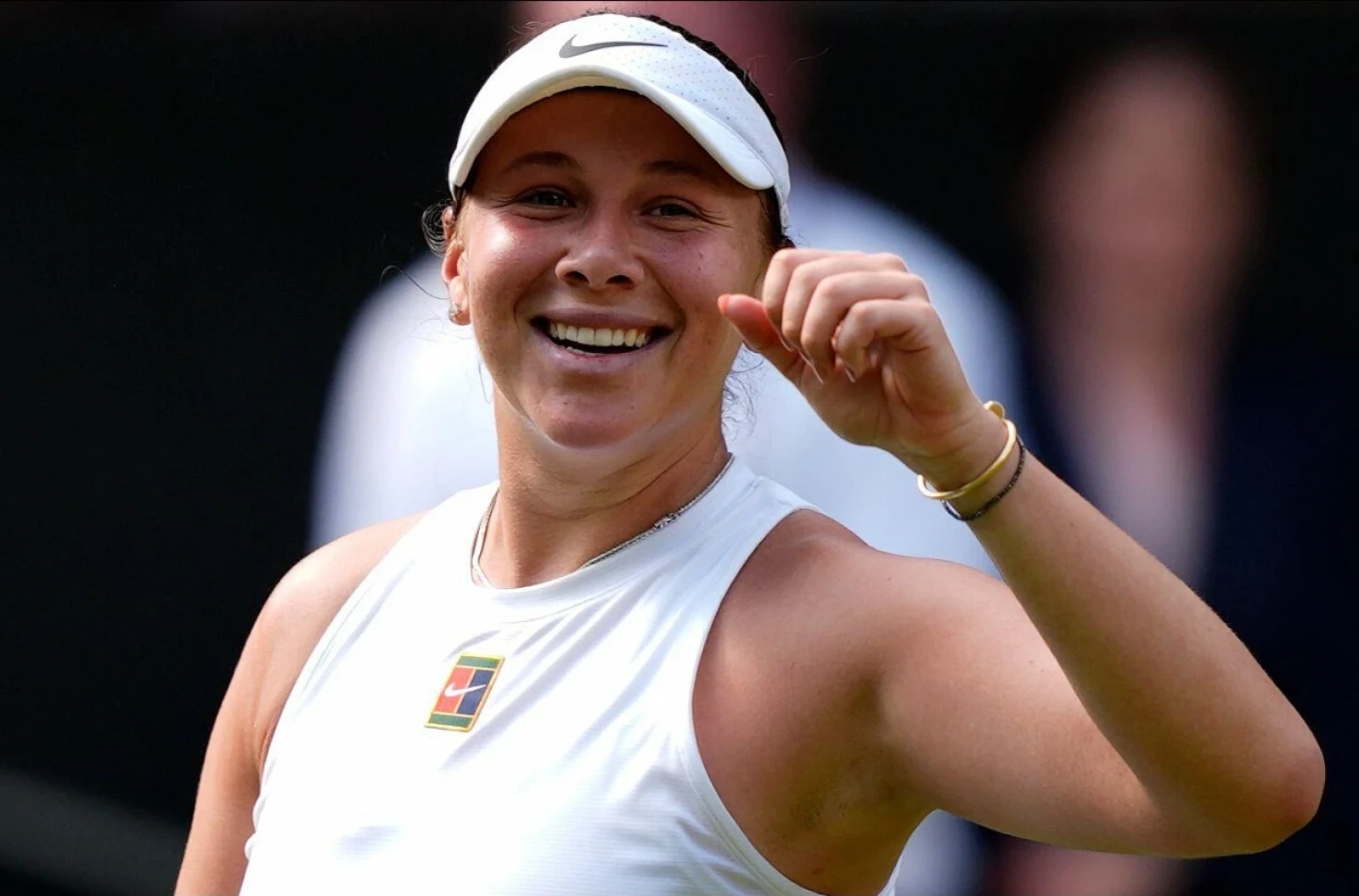Amanda Anisimova stuns Aryna Sabalenka to storm into first Wimbledon final
